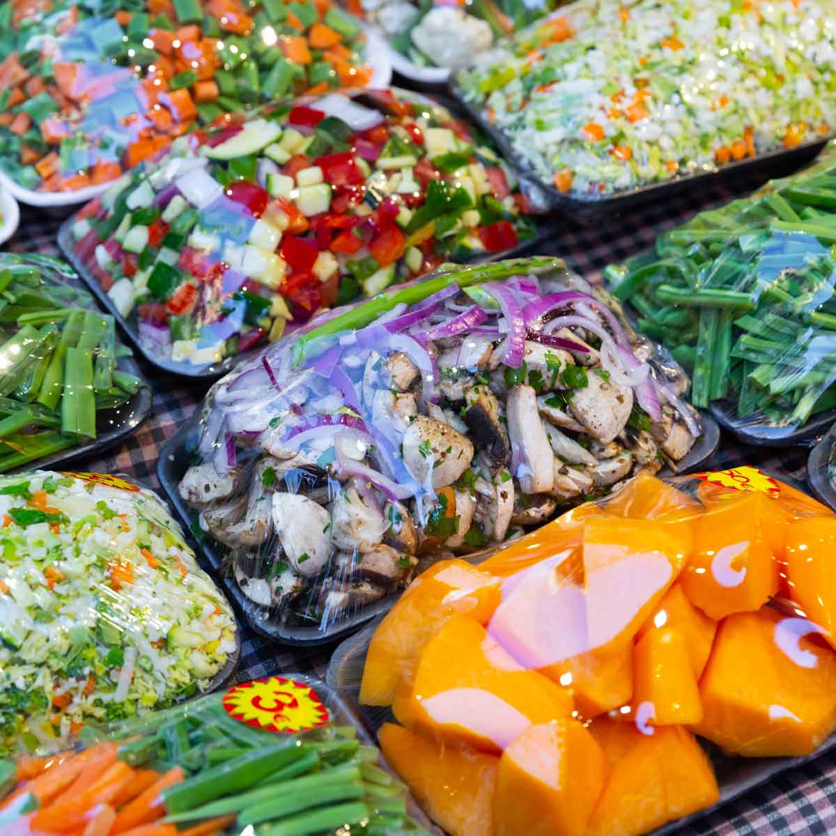 Tipos de envases plásticos para alimentos que debes conocer
